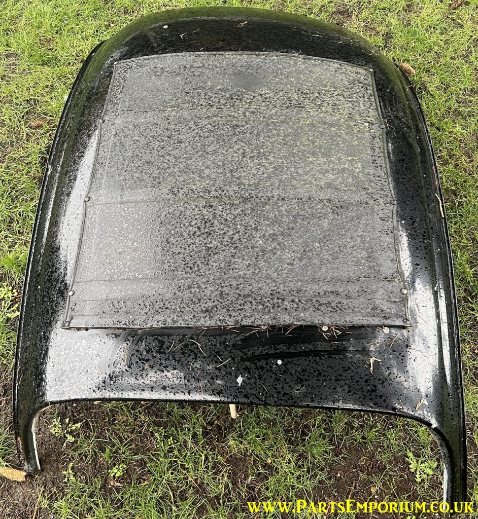 VW Beetle Roof body cut – with Fabric sunroof (3) – Parts Emporium