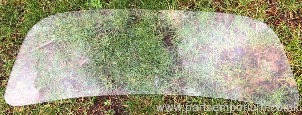 Beetle windscreen glass – Parts Emporium