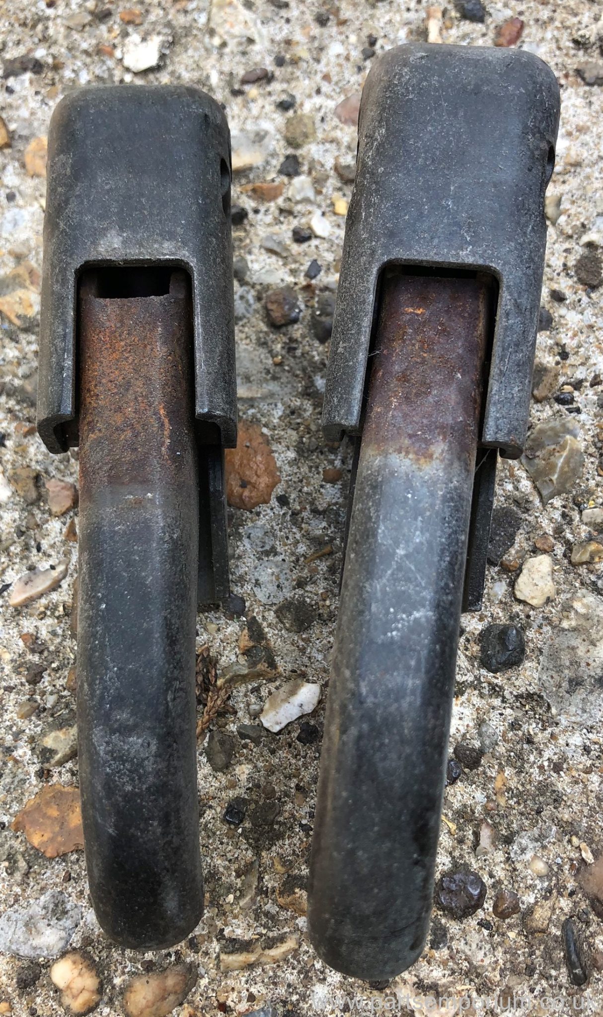 VW 181 182 trekker Clamps – Parts Emporium